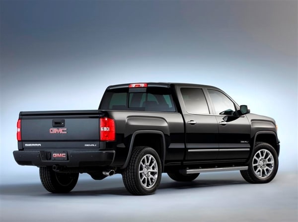 GMC unveils 2014 Sierra Denali - Kelley Blue Book GMC unveils 2014 Sierra Denali - Kelley Blue Book