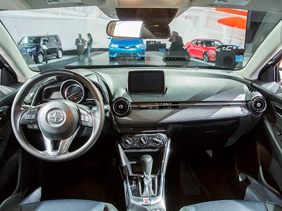 Toyota prueba el sedán medio que hará junto a Mazda en México. | AUTO ...