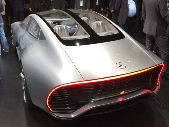 Mercedes-Benz IAA Concept looks to tomorrow - Kelley Blue Book