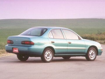 1993 Geo Prizm | Pricing, Ratings & Reviews | Kelley Blue Book