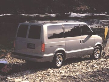 2001 Chevrolet Astro Passenger | Pricing, Ratings & Reviews | Kelley ...