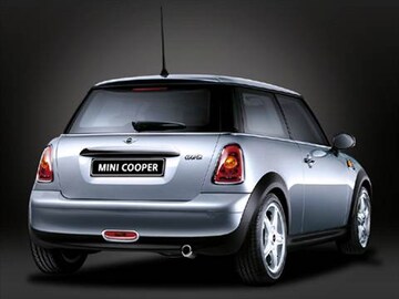 2009 MINI Hardtop | Pricing, Ratings & Reviews | Kelley Blue Book