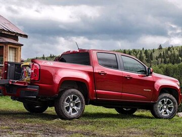 2016 Chevrolet Colorado Crew Cab | Pricing, Ratings & Reviews | Kelley ...