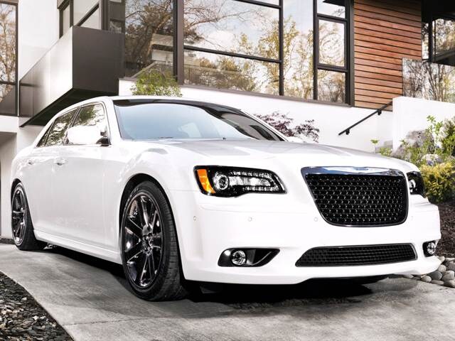 Used 2013 Chrysler 300 SRT8 Sedan 4D Pricing | Kelley Blue Book
